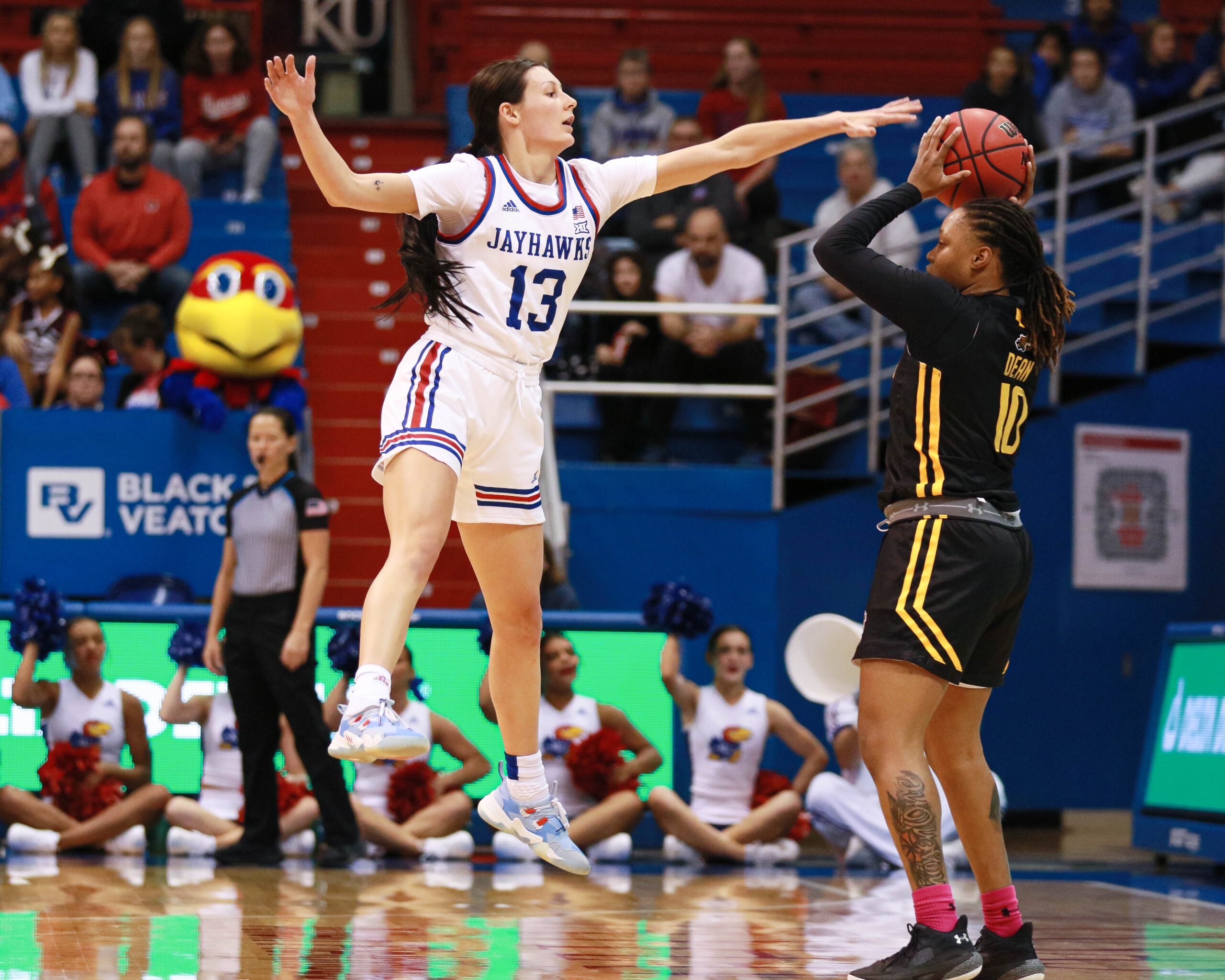 Kansas women keep unbeaten streak alive with 72-52 win over Wichita ...